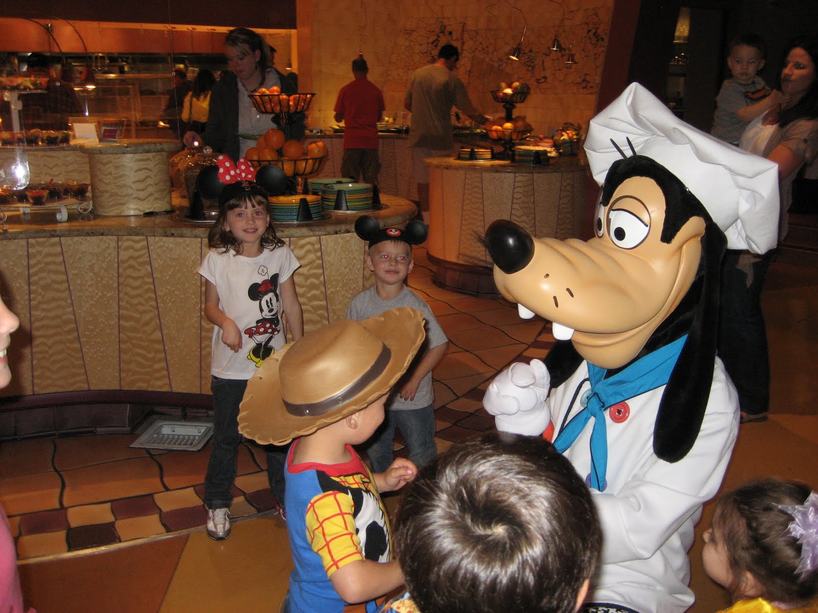 The Sotelo Family: Goofy's Kitchen!