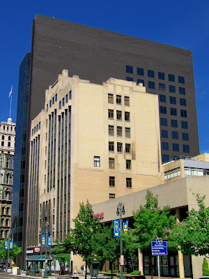 Landmarks and Follies: Elegance And Respect: The Crossroads Building ...