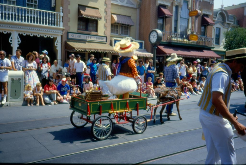 Disney On Parole: Disneyland State Fair Parade