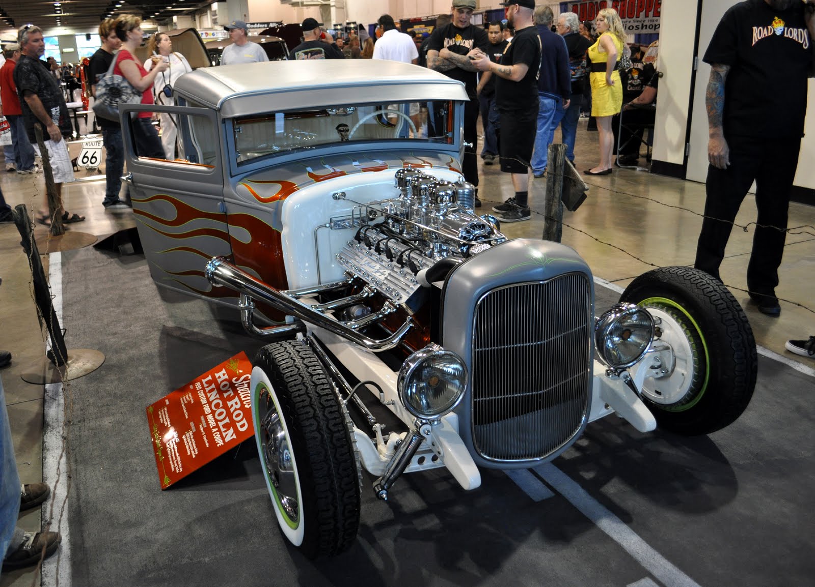 Car Reviews: Stretch's Hot Rod Lincoln