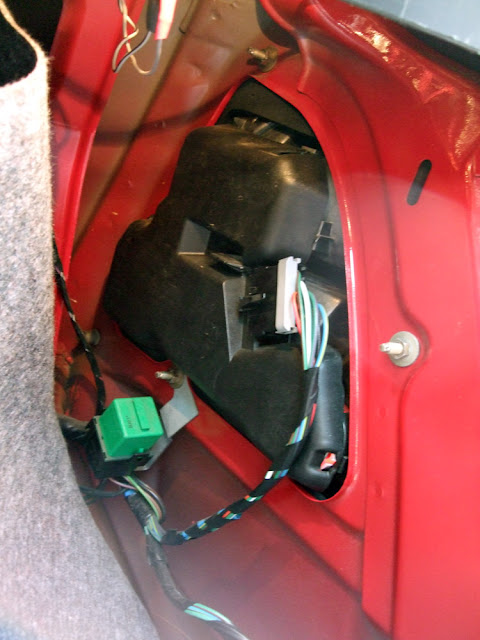 How to Remove MG ZR / Rover 25 Rear Lights