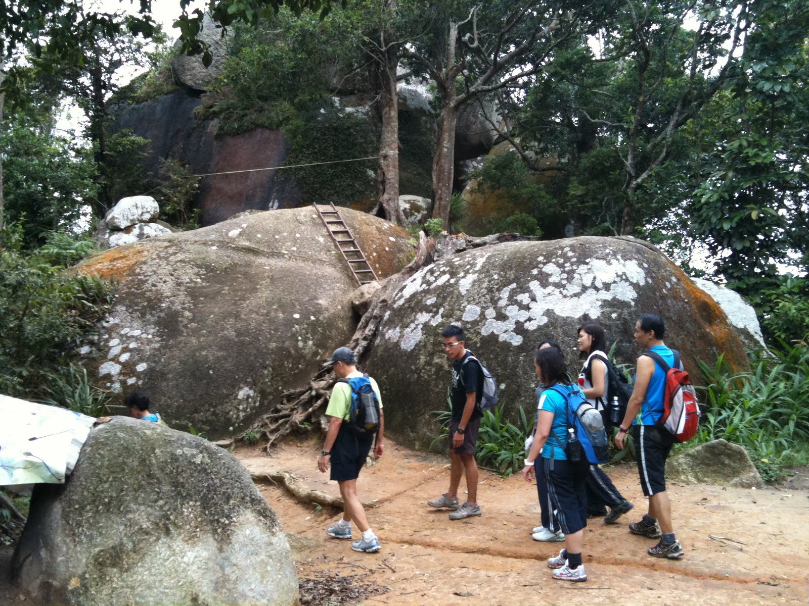 Gunung Datuk - What's the real height of Gunung Datuk