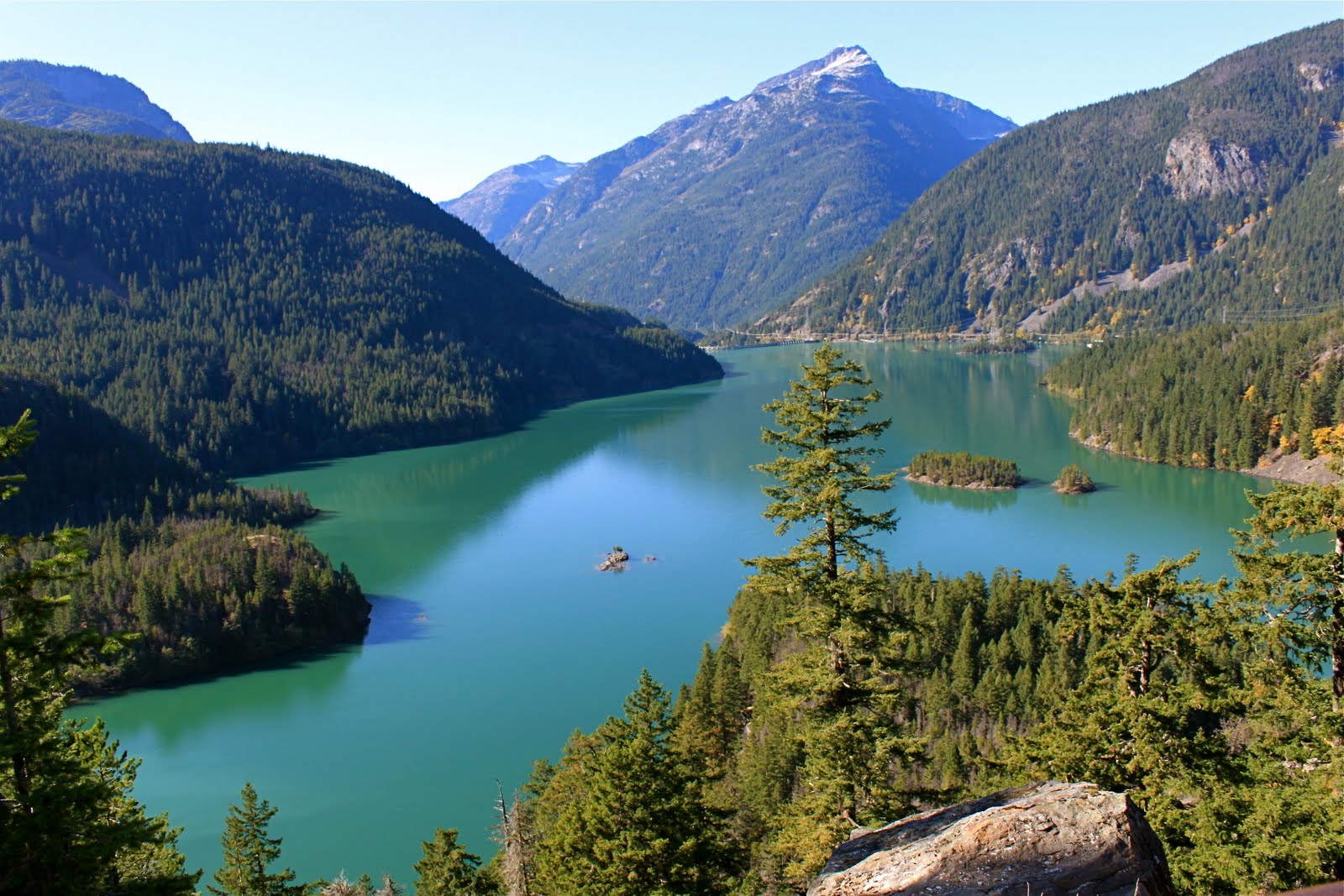 Fall on the North Cascades Scenic Highway