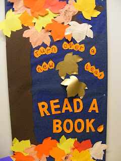 My Crafty Cupboard: Autumn Library Display.