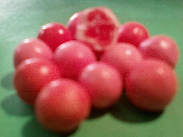 Gluten Free Product Reviews: Kellog's Strawberry Slam Yogos