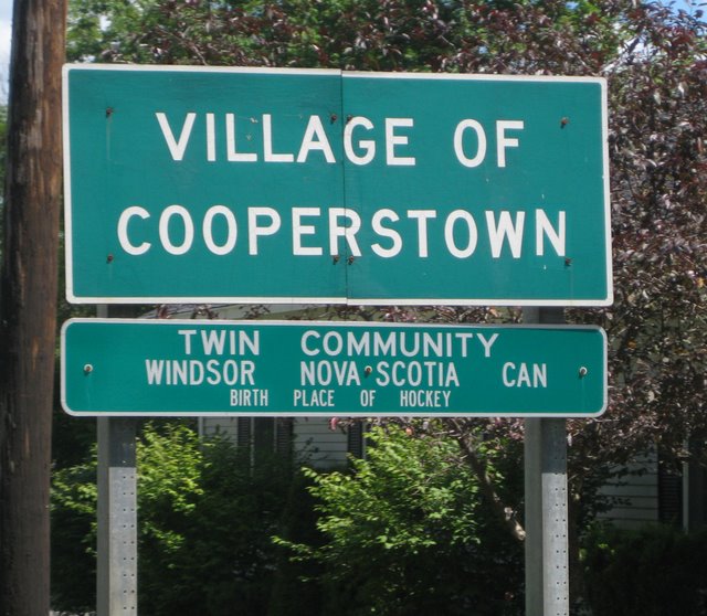 Phantoms and Monsters - Real Eyewitness Cryptid Encounter Reports