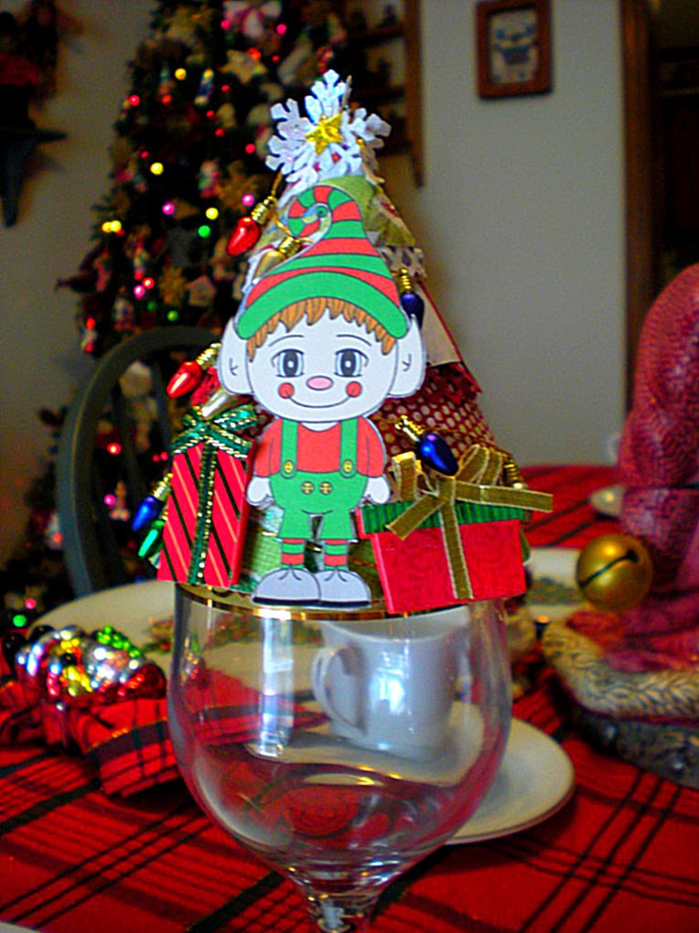 Chocolate Crafts and Bears, Oh My: Eddie the Elf Table Decoration