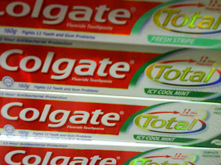 fresh breath:) yeah!: chemistry in toothpaste? whoa! chemistry everywhere!