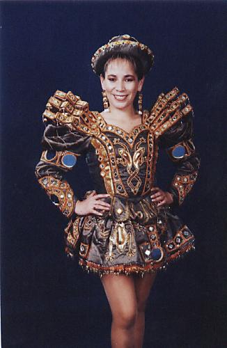 la saya: la saya puno