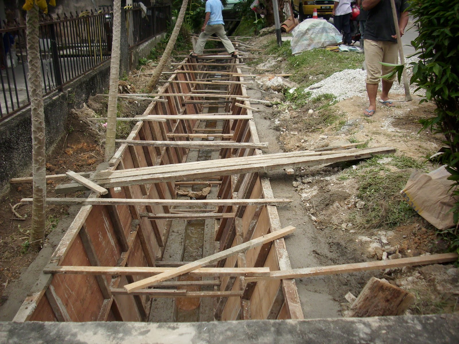 JKP ZON 14 MPS: BAIK PULIH LONGKANG JALAN BUNGA RAYA 2