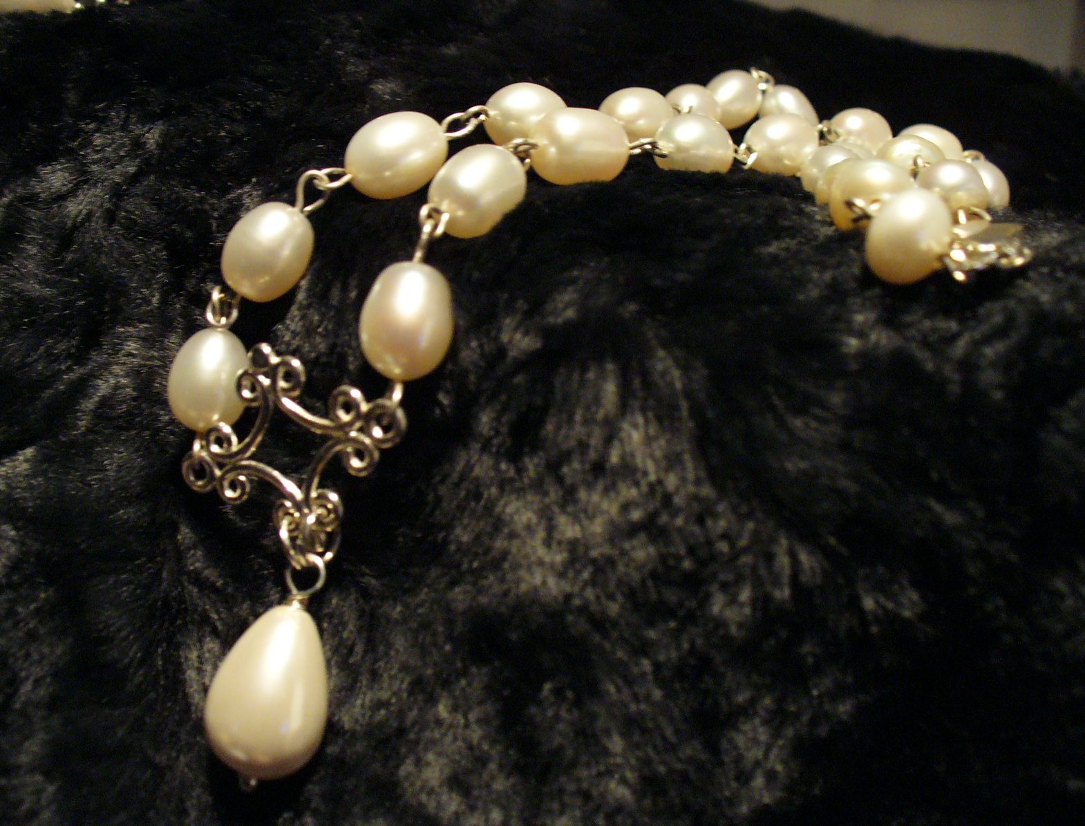 Magnolii de oţel - bijuterii handmade: Colecţia "Mărgăritare"