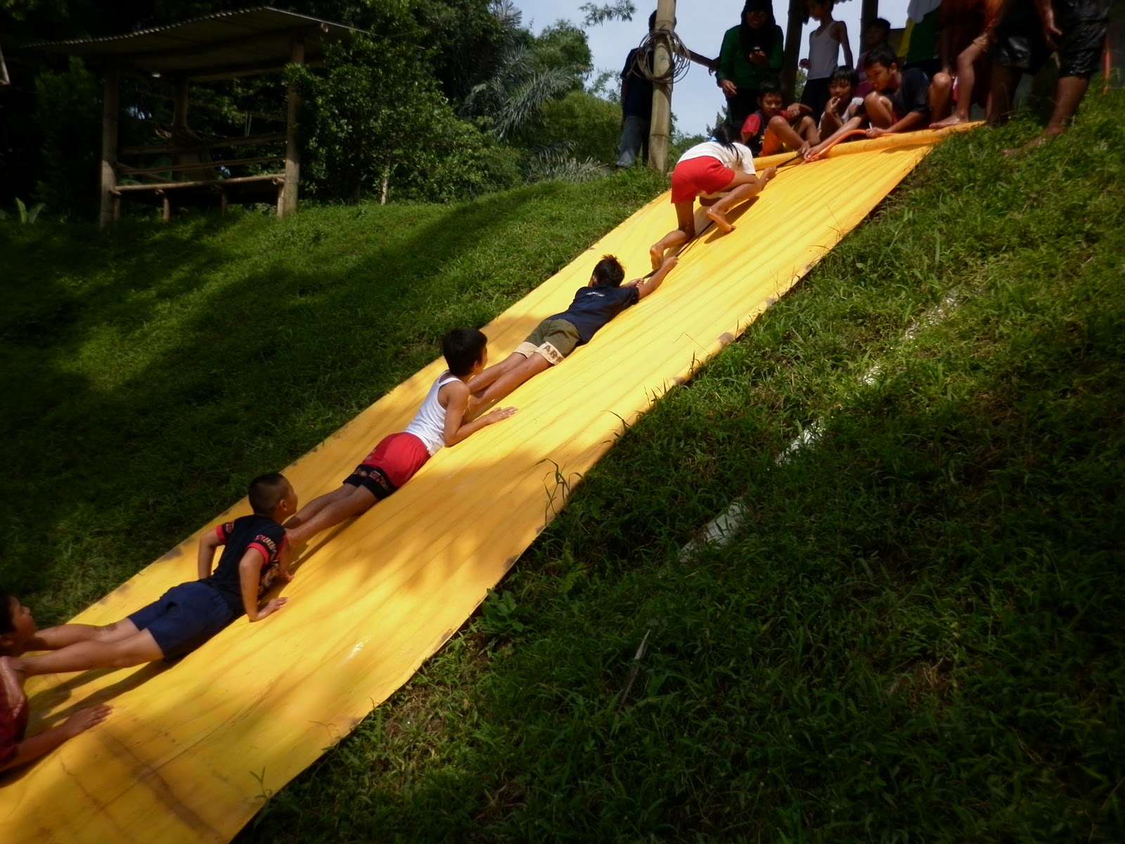 SLB E PRAYUWANA YOGYAKARTA: KEGIATAN OUTBOND