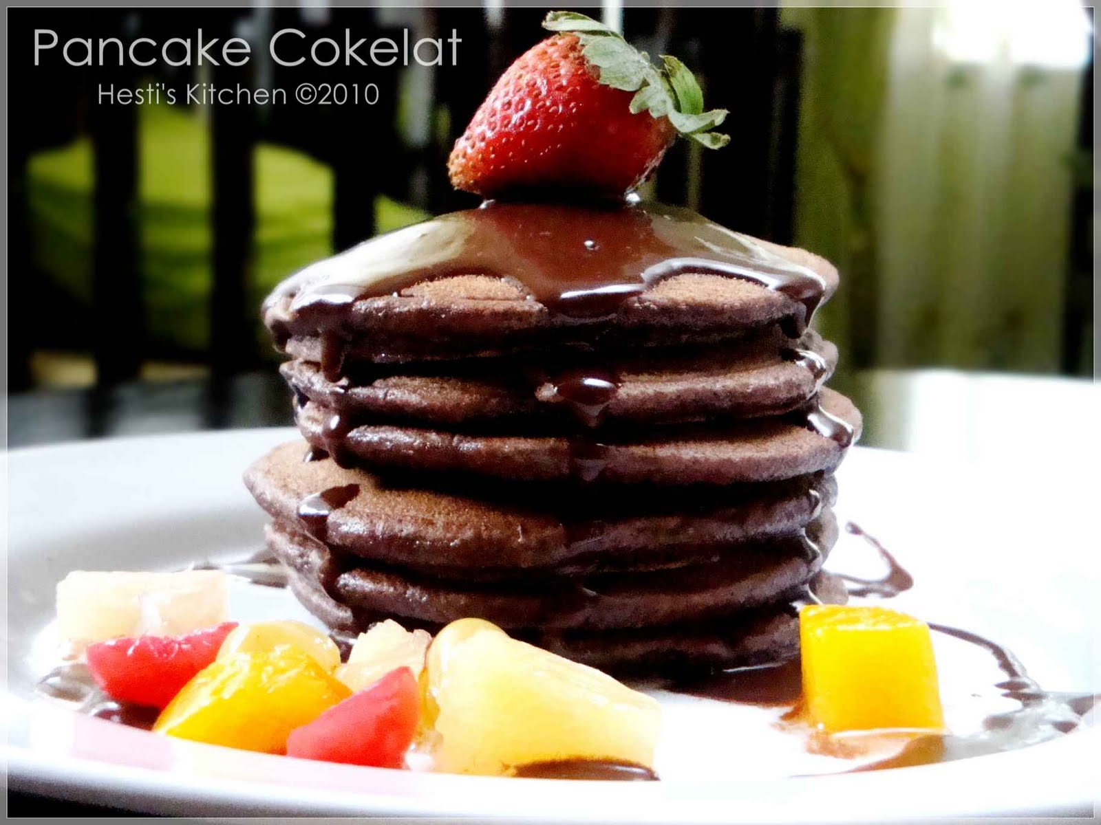 HESTI'S KITCHEN : yummy for your tummy: Pancake Cokelat