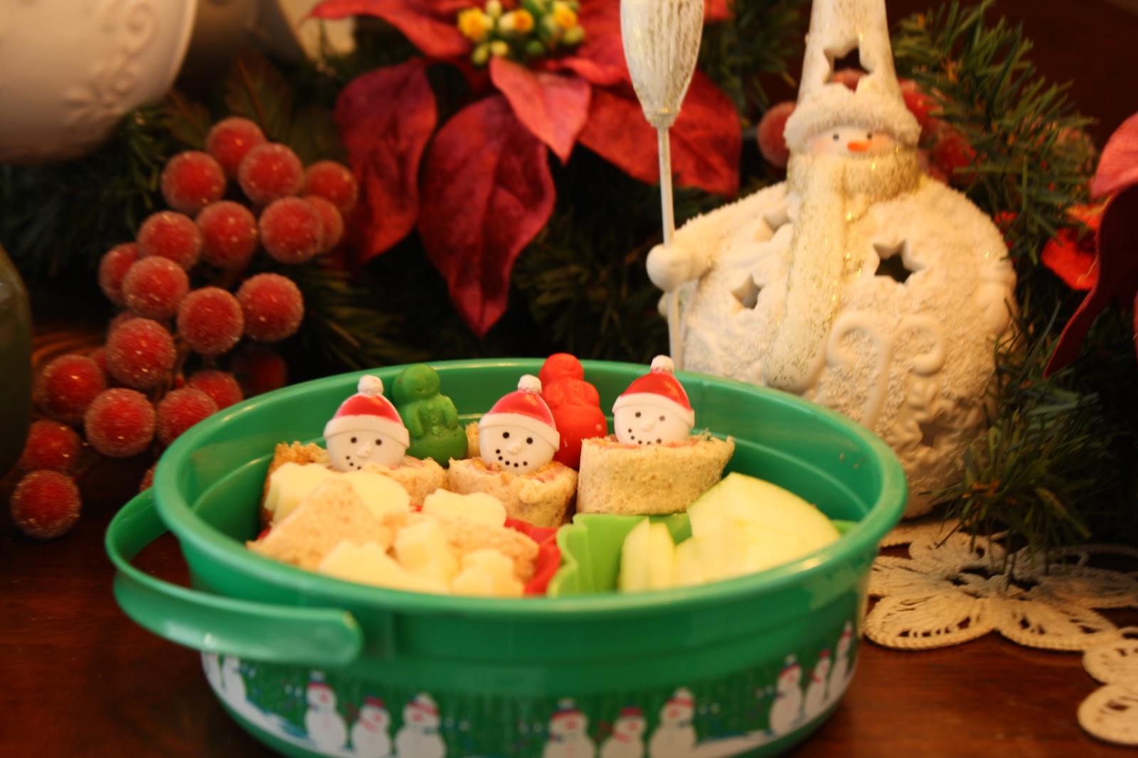 Life with the Mozas: Christmas Bento--What's for lunch Wednesday???