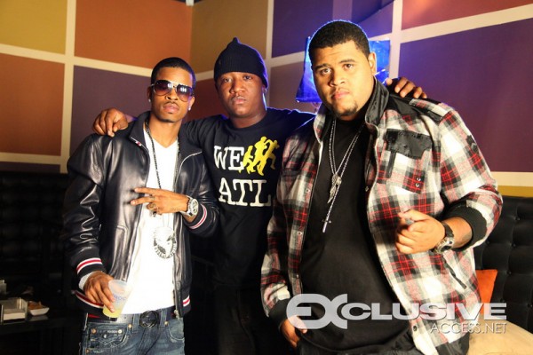 AshleyMiranda Tell Em!: "Aint Doin It Right" --Young Dose Ft. Gucci Mane