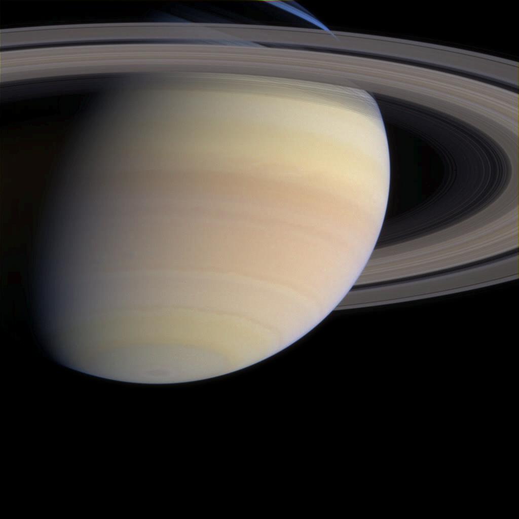 Car Design News: saturn up close