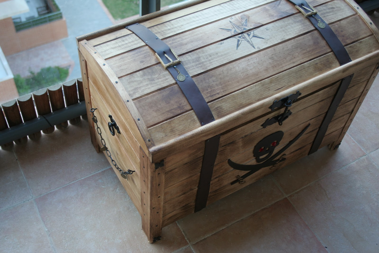 Baul pirata infantil - Imagui