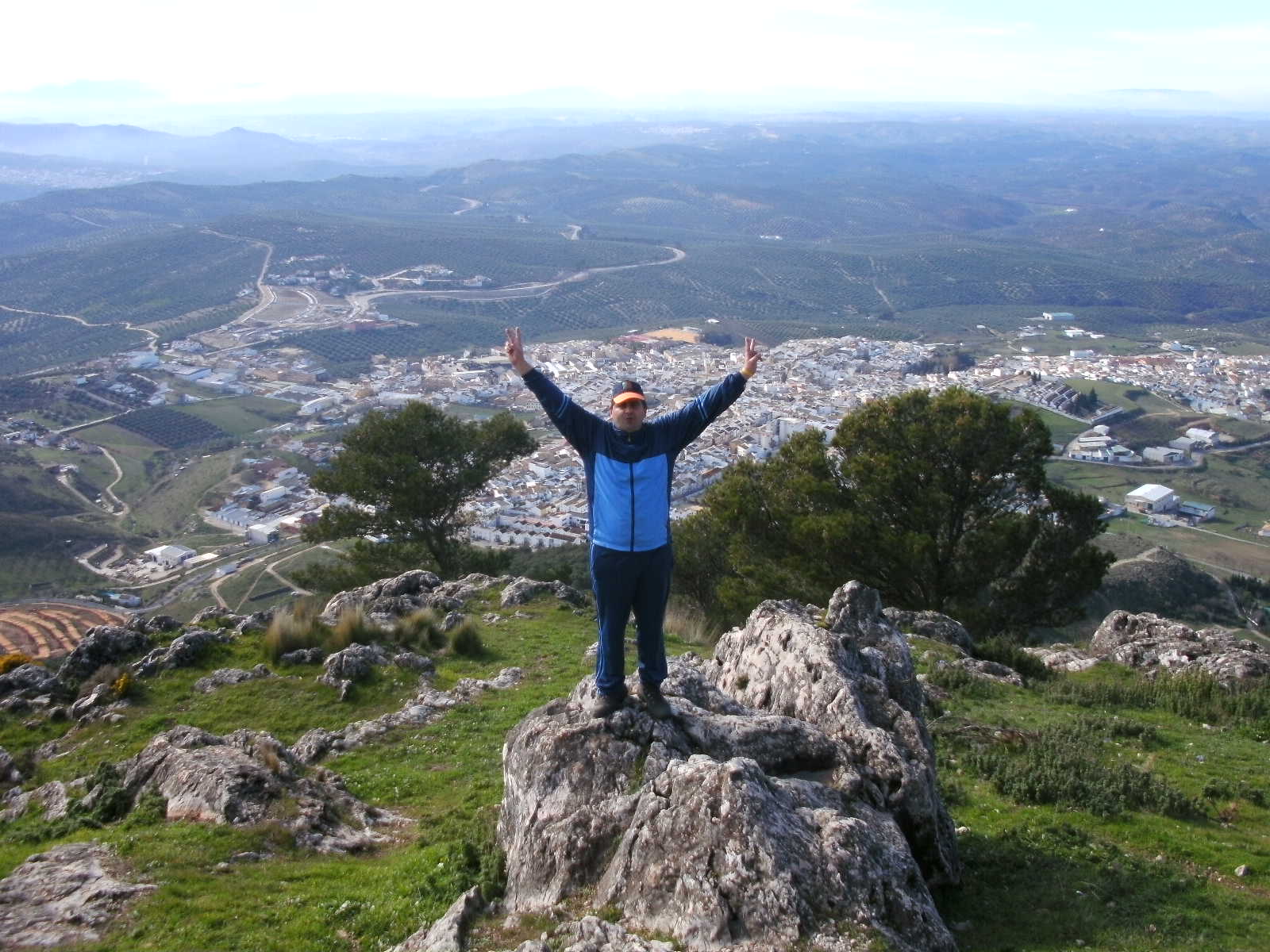 C.D. Amigos del Senderismo "Brisa del Genil": ¡¡Y VOLVIMOS A SUBIR A LA ...