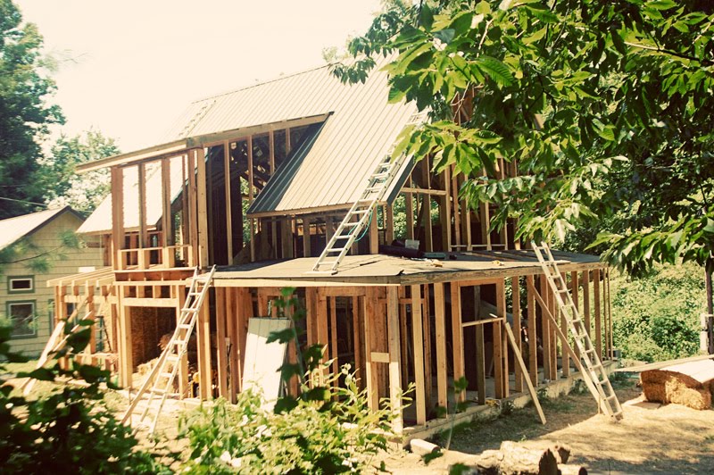 Mo Pie, Please: House Made of Straw