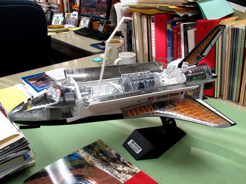 The Bu Element: The fully assembled 1:72 scale model...