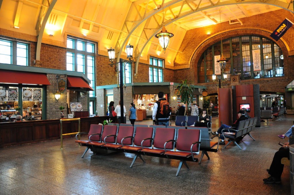 on the move: Tracking Canada via VIA Rail