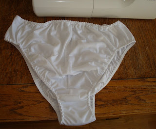 Mi Tiempo en Casa: Ropa Interior Clásica