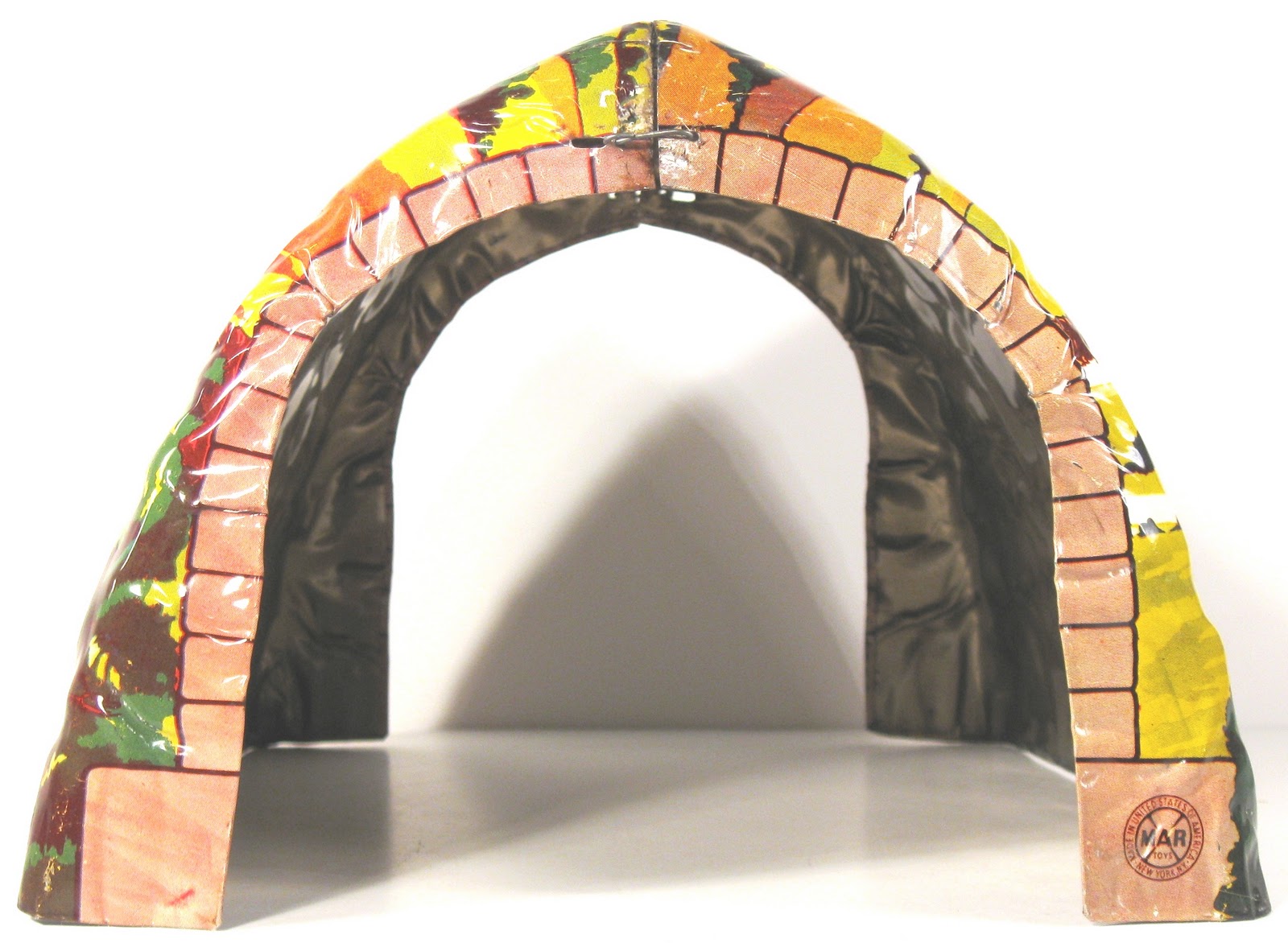 Toys and Stuff: Marx Tin Litho Train Tunnels