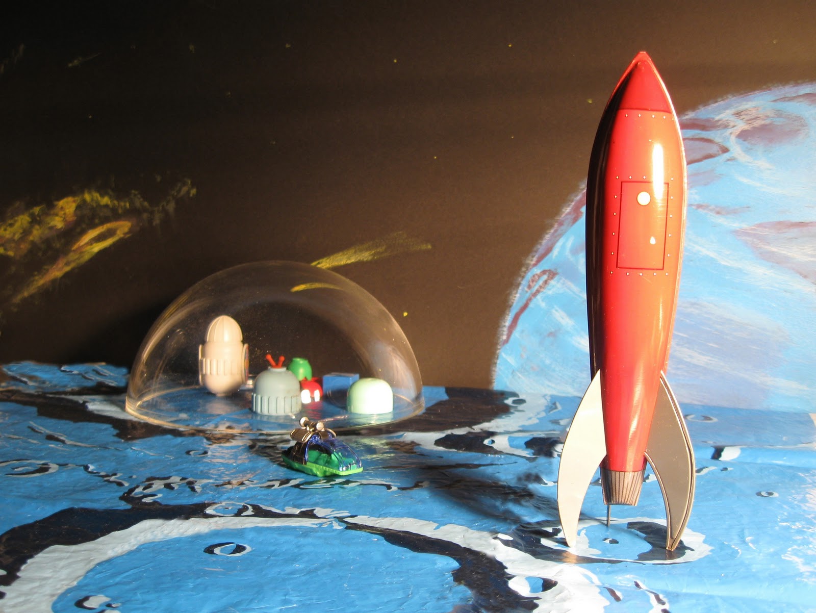 Toys and Stuff: Space Diorama