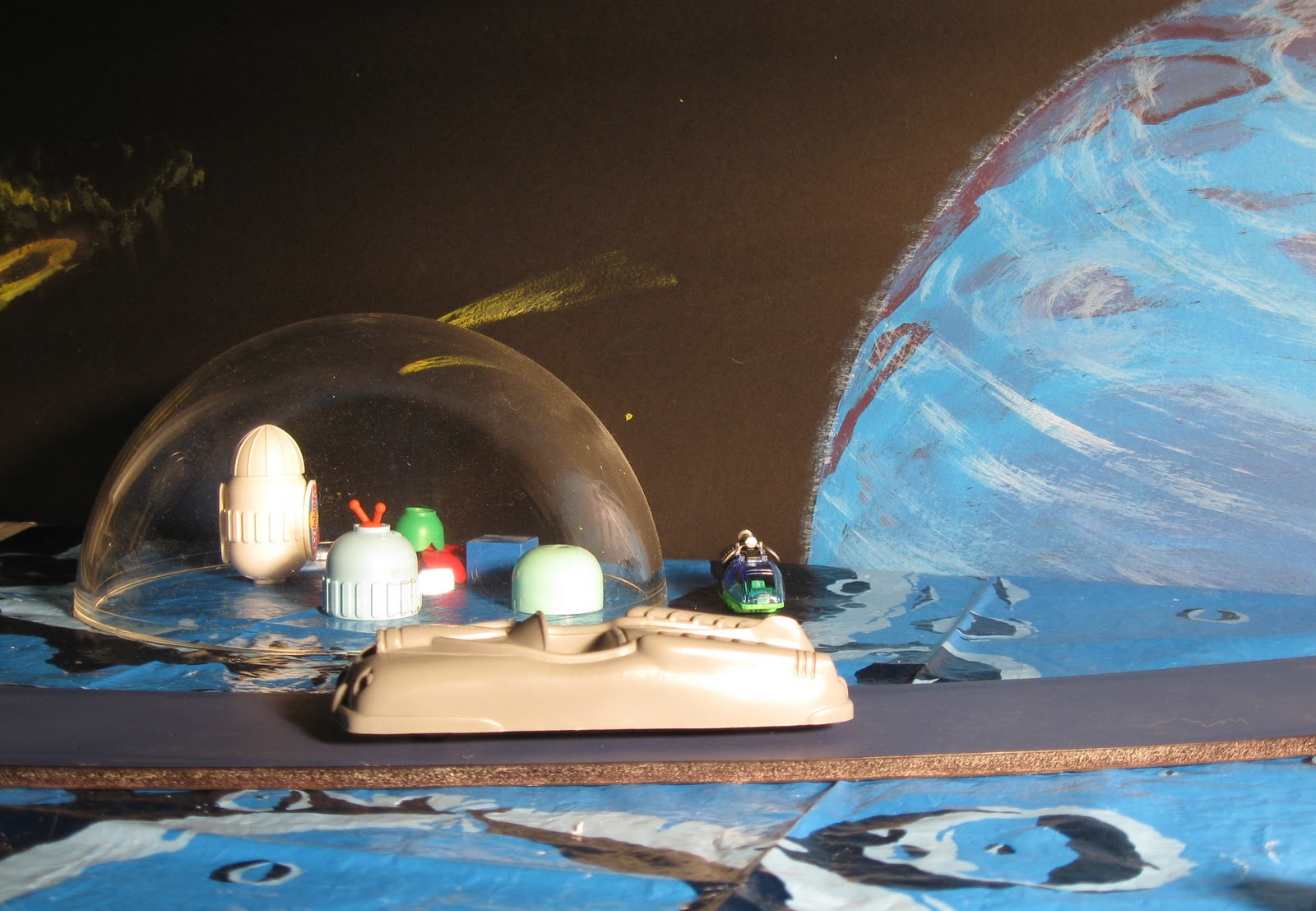 Toys and Stuff: Space Diorama