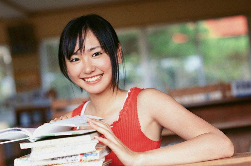 Yui Aragaki So Cute ~ Japan Girls Bikini Girls Sexy Girls