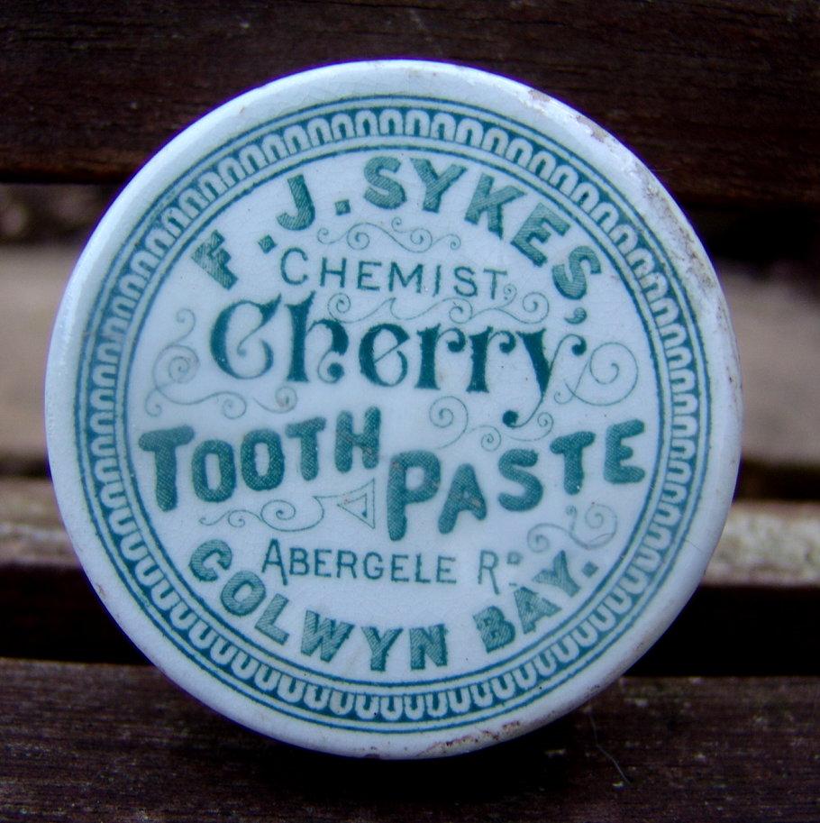 Teeth Care Meets Transferware (Pot Lids)