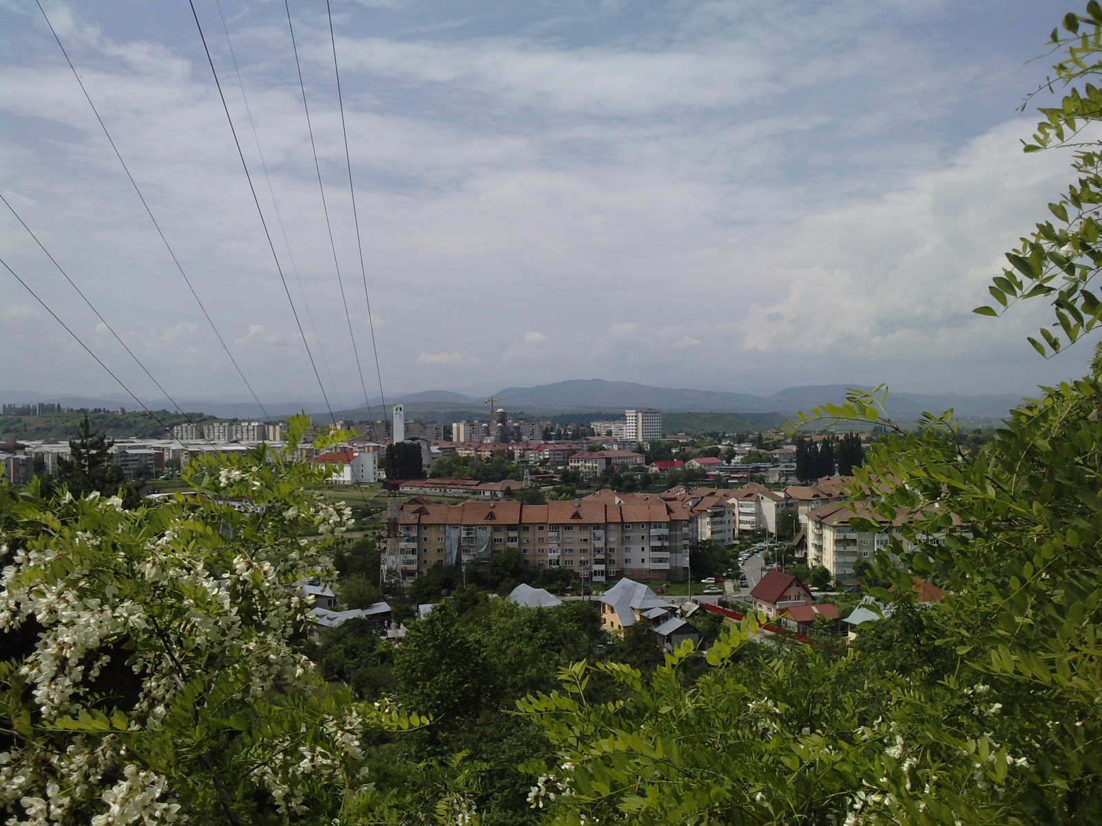 Onesti vedere de ansamblu | Onesti Video