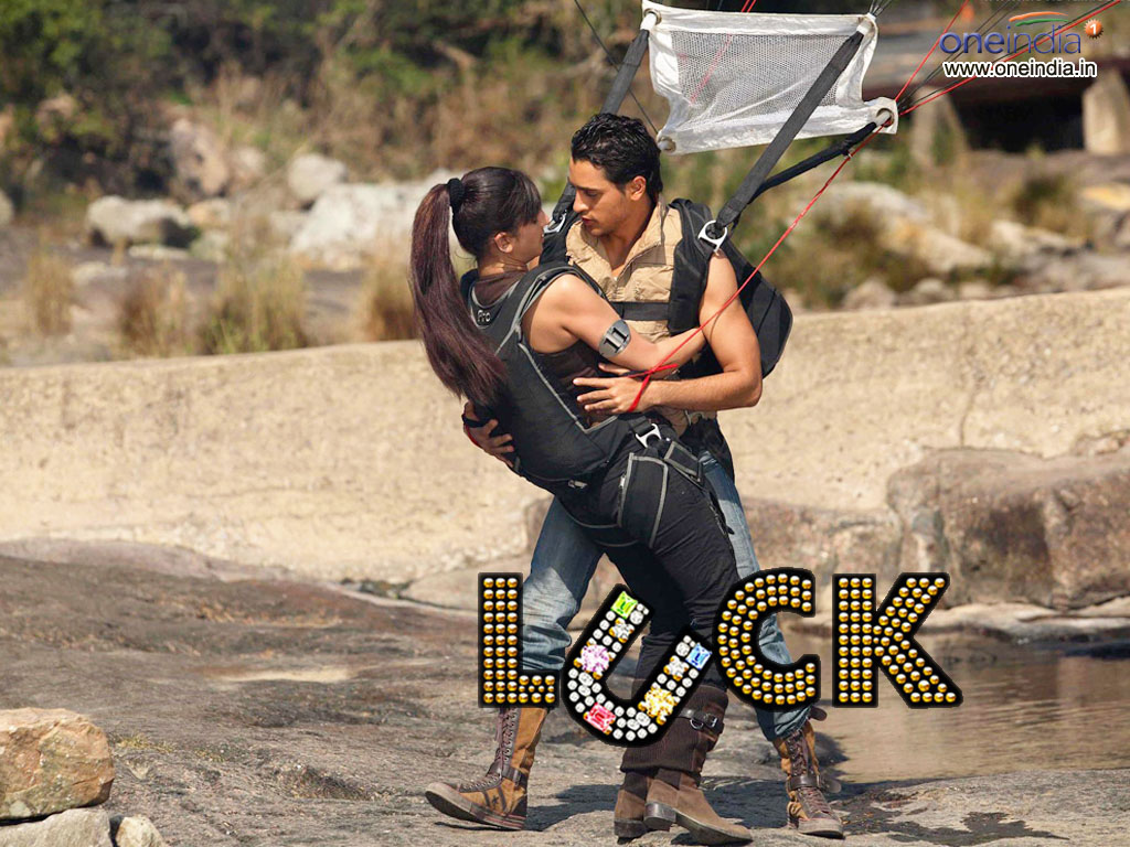 :::CINE FILM ACTORS: LUCK FILM WALLPAPERS:::