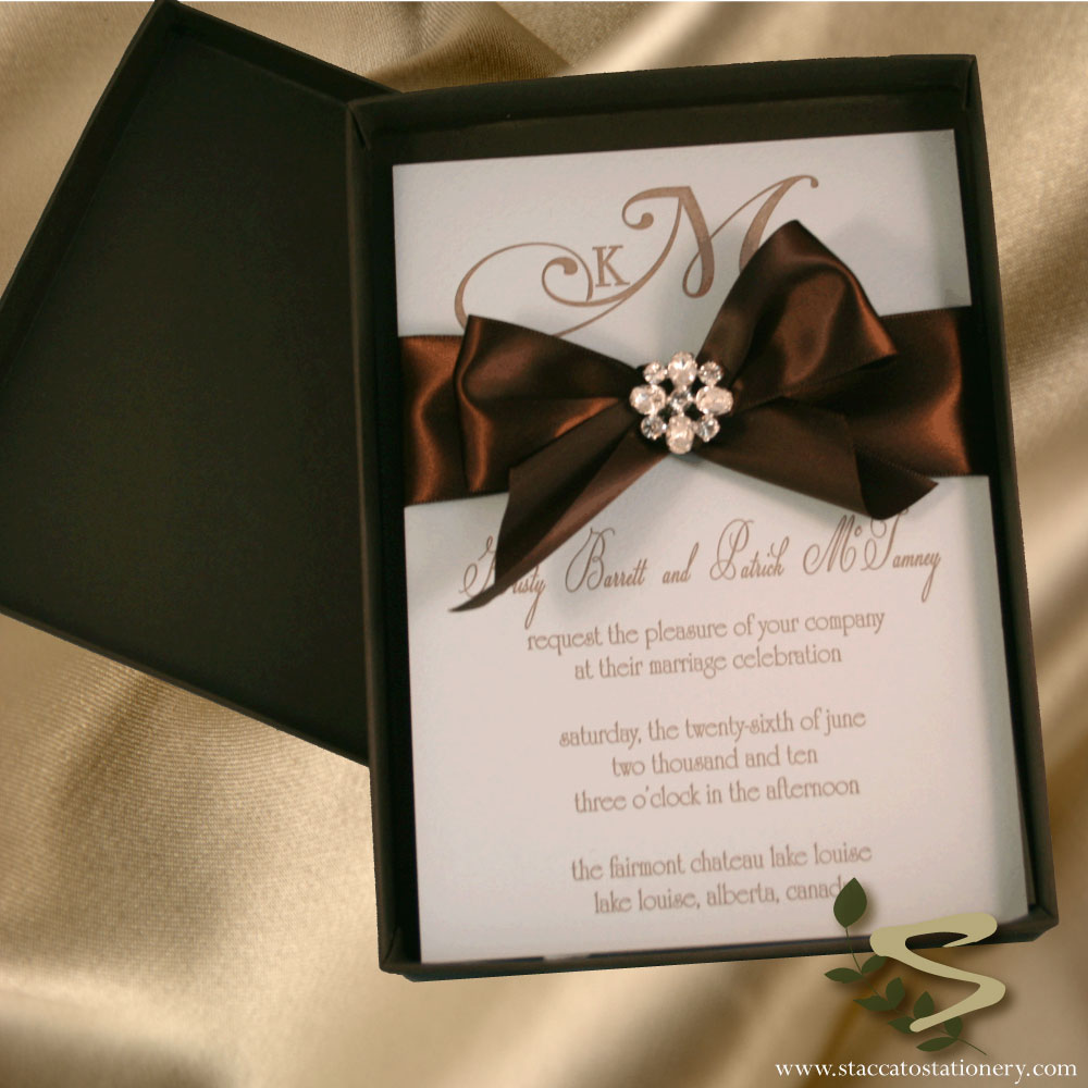Staccato Stationery: Boxed Wedding Invitations