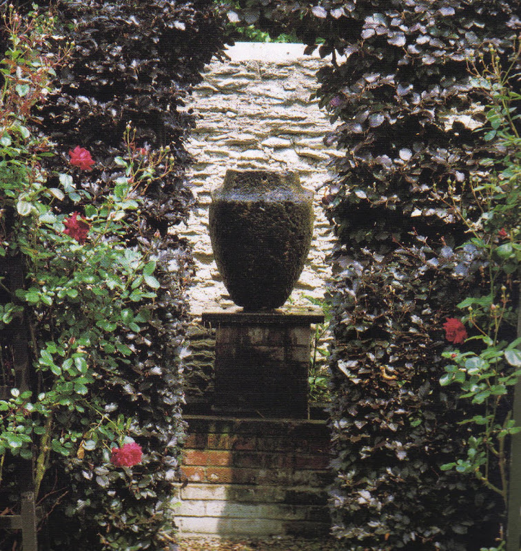 Splendid Sass: David Hicks Part III ~ The Gardens