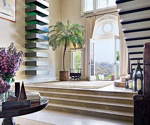 Splendid Sass: Michael Smith at Home With the Burrows