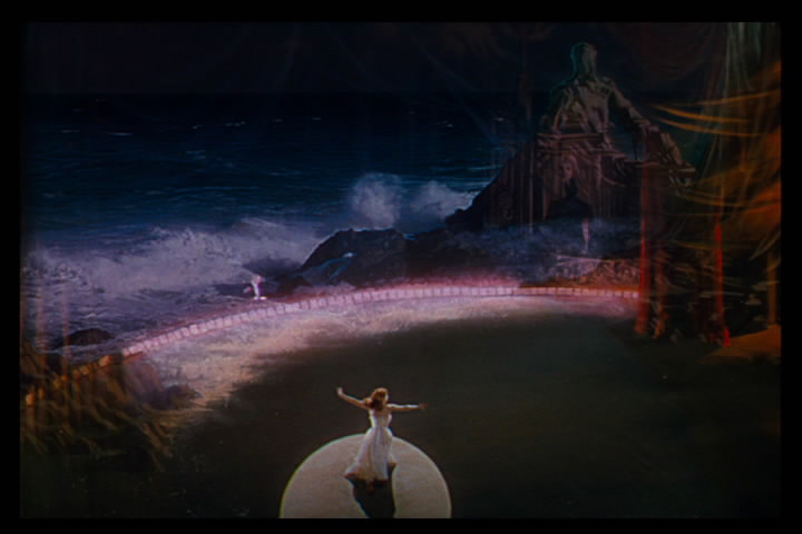 Dizzily Dreaming: The Red Shoes (1948) - Analysis and Ballet *image heavy*