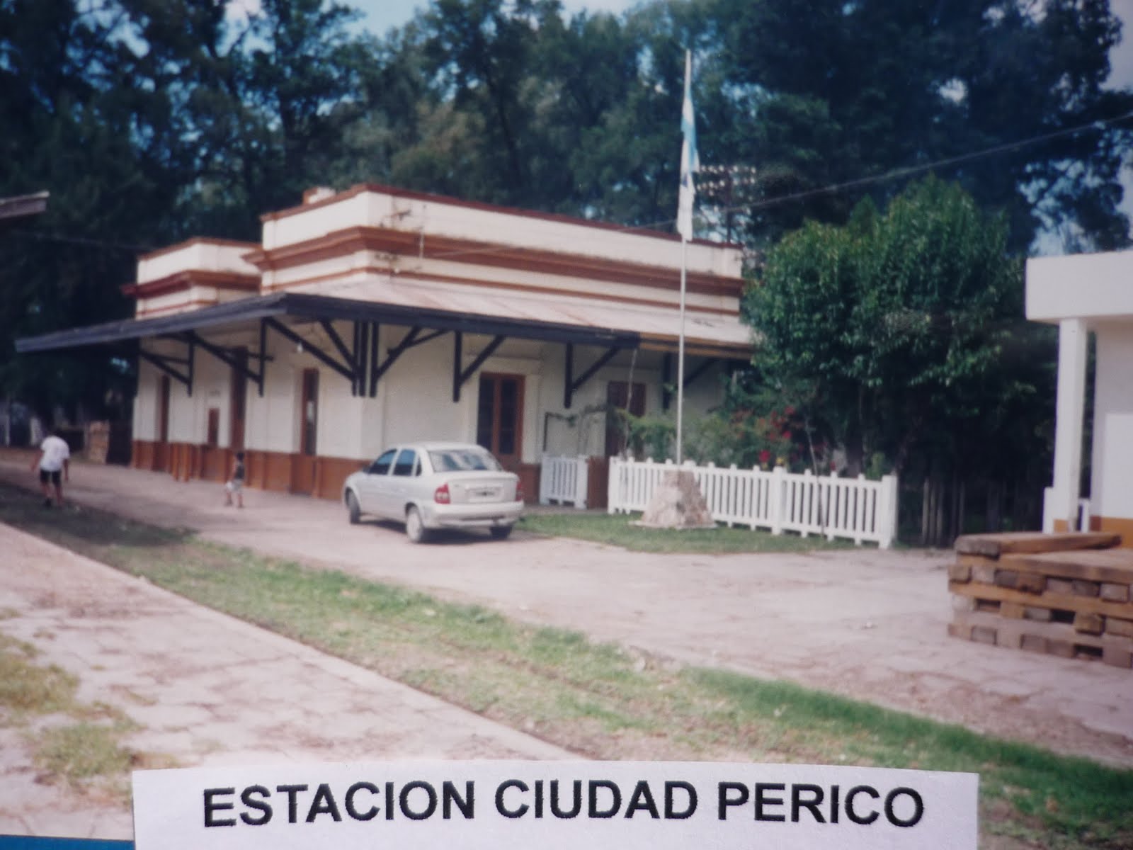 cronicas e historias ferroviarias: ESTACION PERICO