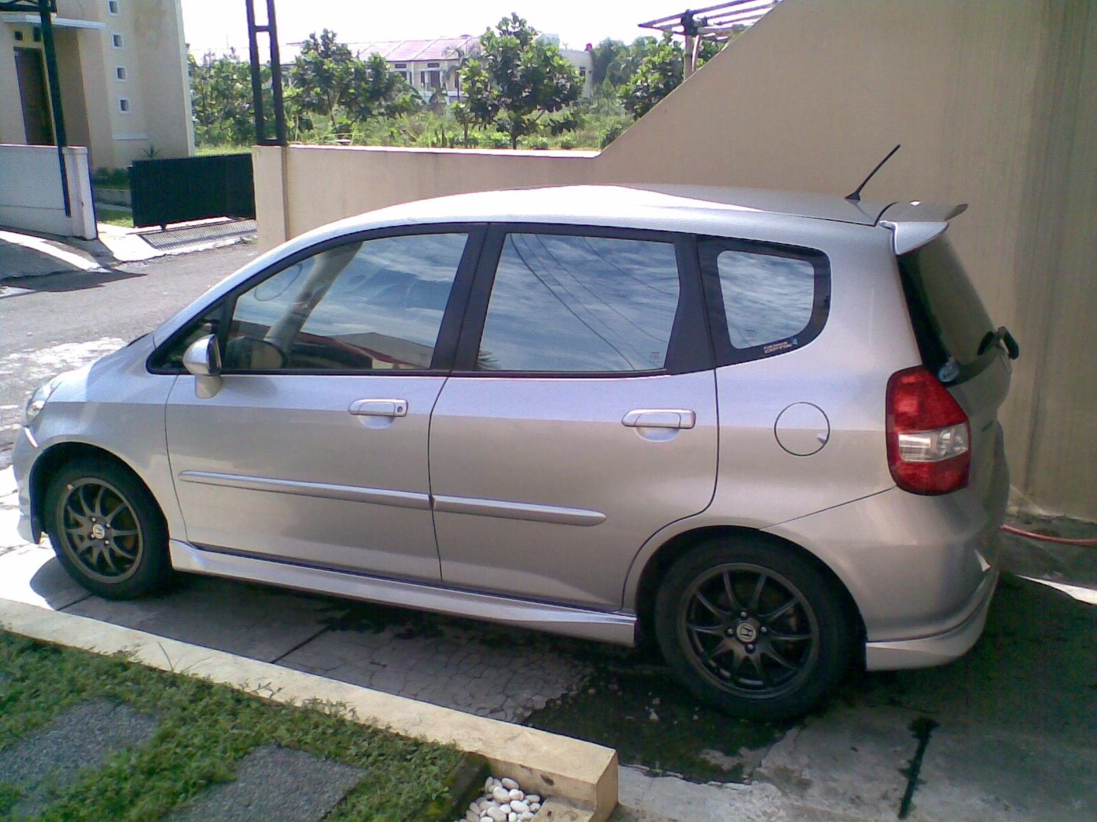 MOBIL - BANDUNG: WTS : Honda Jazz Vtec Tahun 2006 (D)
