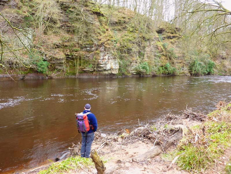 Alex and Bob`s Blue Sky Scotland: River Ayr Walk.