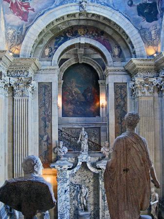 Christmas at Castle Howard, Yorkshire – Number One London