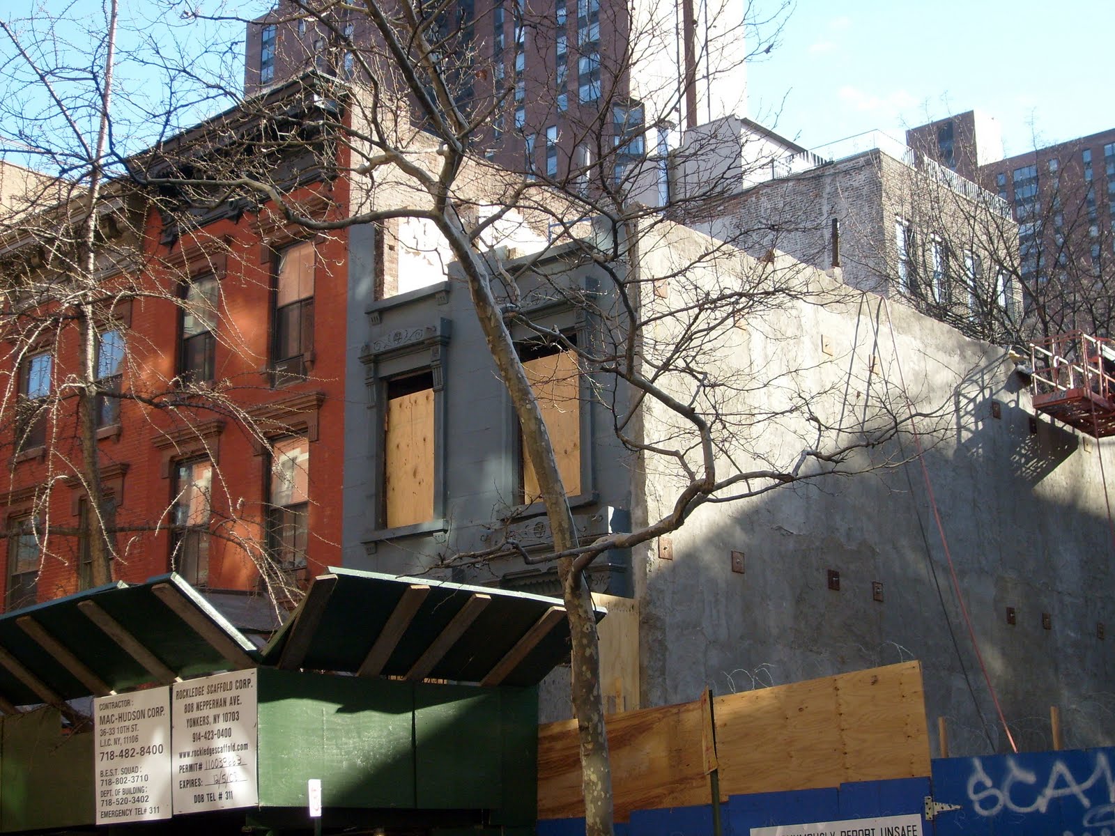 Lost in the Ozone...: Upper East Siders Push to Landmark the Marx ...