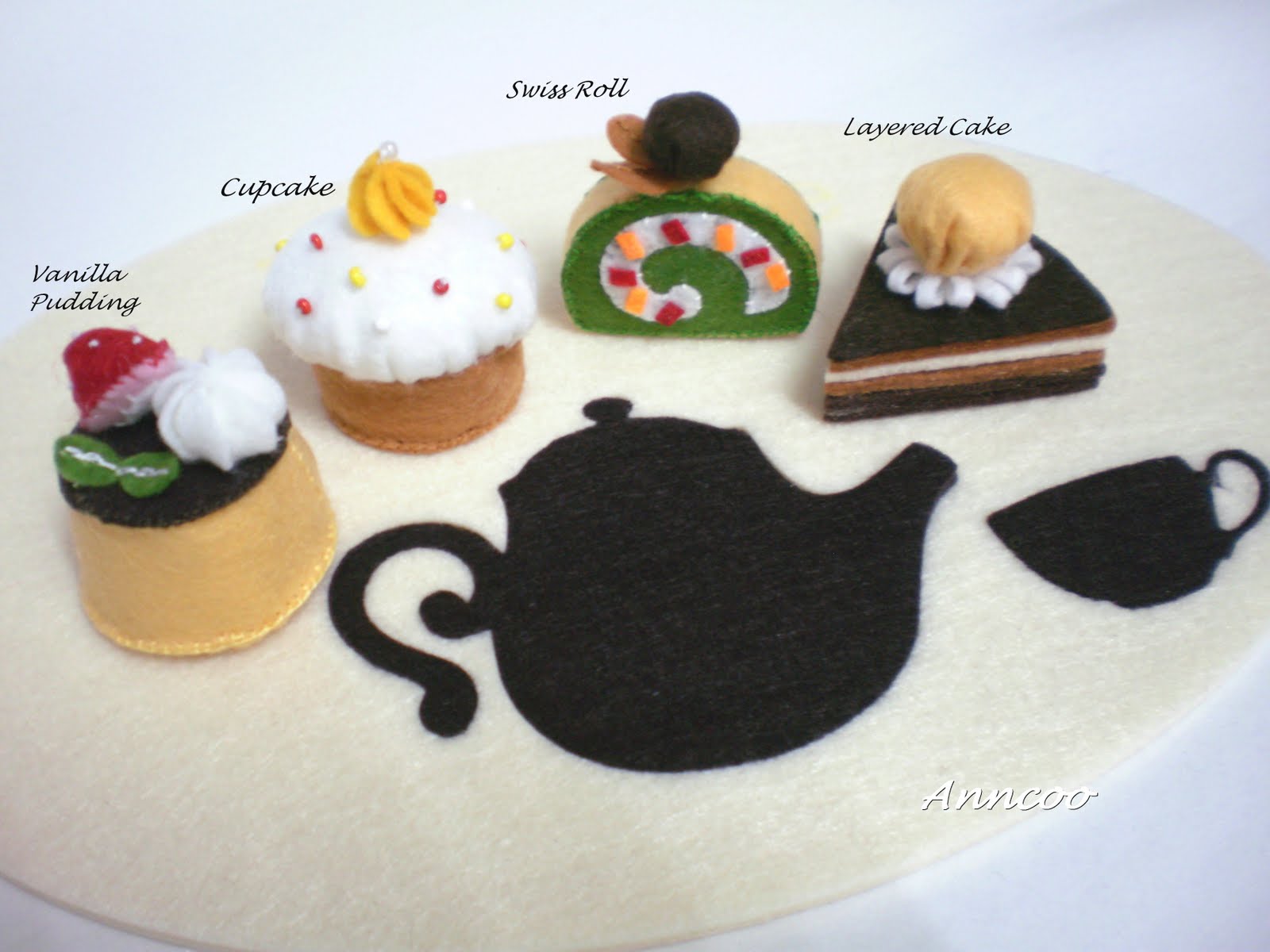 Felt Cakes (DIY) - Anncoo Journal