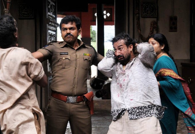 Everyting in Naveen n Nitesh blog: Siruthai movie stills...