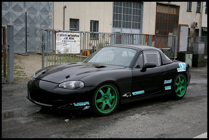 Maverik Corner MX5: Drift Miata NB from Italy