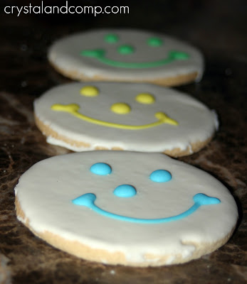 Smiley Cookies (giveaway) - CrystalandComp.com