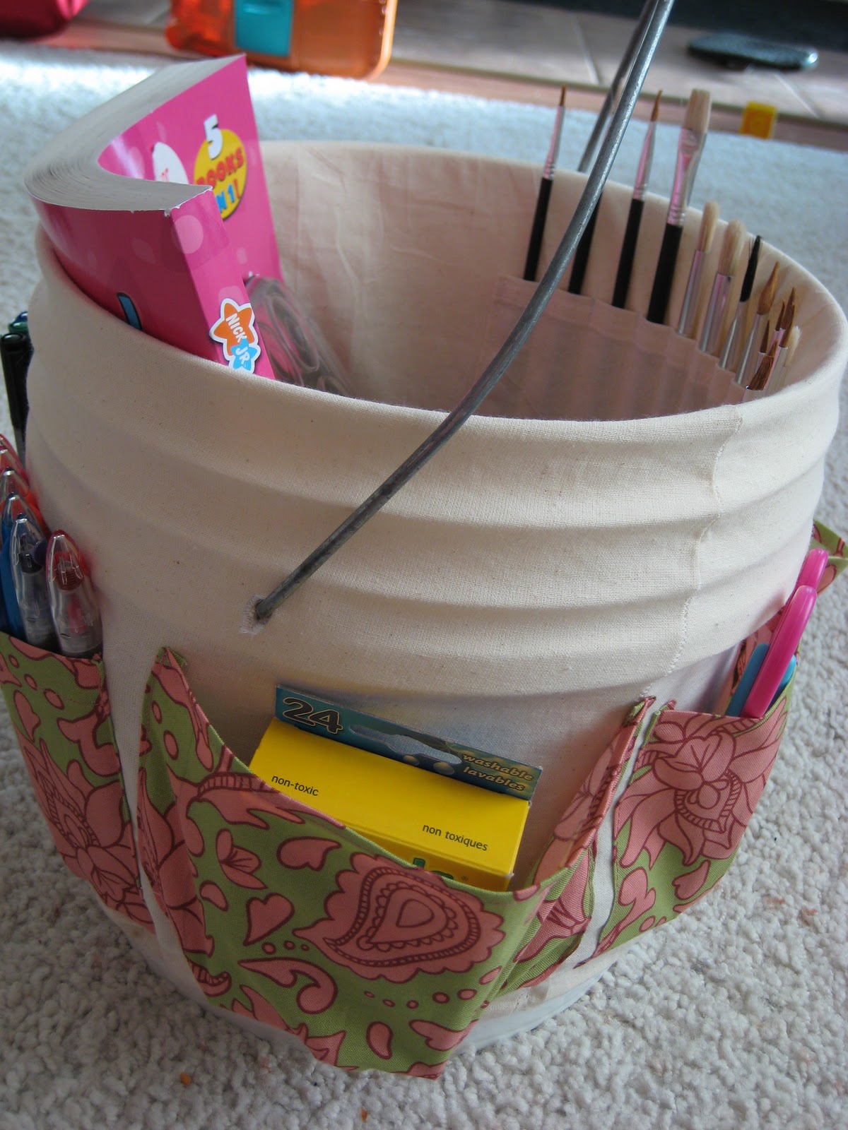 Laura Thoughts: Art Bucket Tutorial - Light