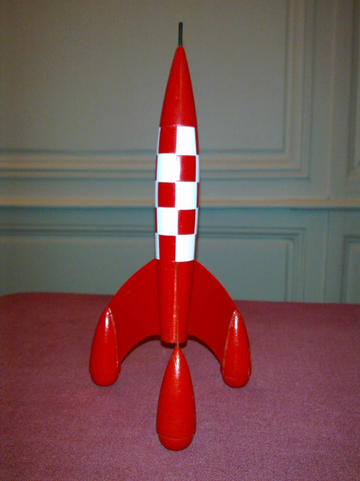 Les Aventures de Tintin: Fusée 23 cm de Michel Aroutcheff (Ed. 1986)