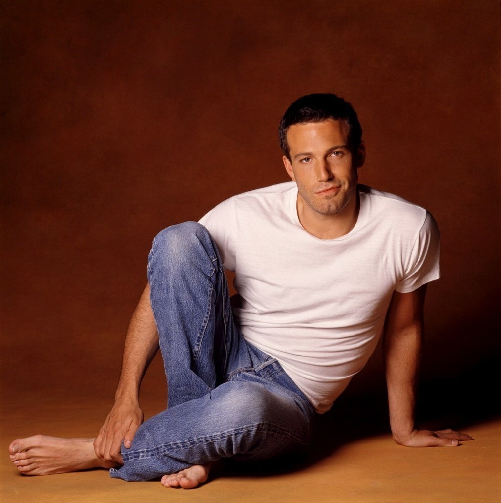 celebrities male feet