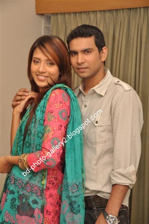 Bangladesh Media World: Bangladeshi Most Popular Actress Mim Acting ...